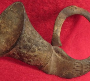 US Infantry "Hunting Horn" Hat Insignia